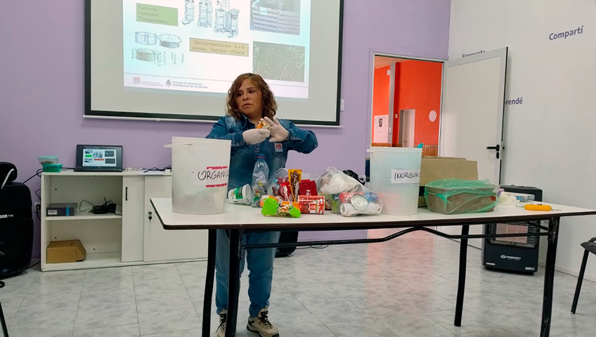 TRANSFORMANDO RESIDUOS | TALLER DE ARMADO DE COMPOSTAJE | Municipalidad ...